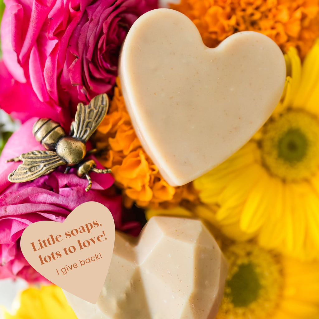 Oatmeal, Milk & Sweet Honey Hydration Heart-shaped Charity Soap Sets ...